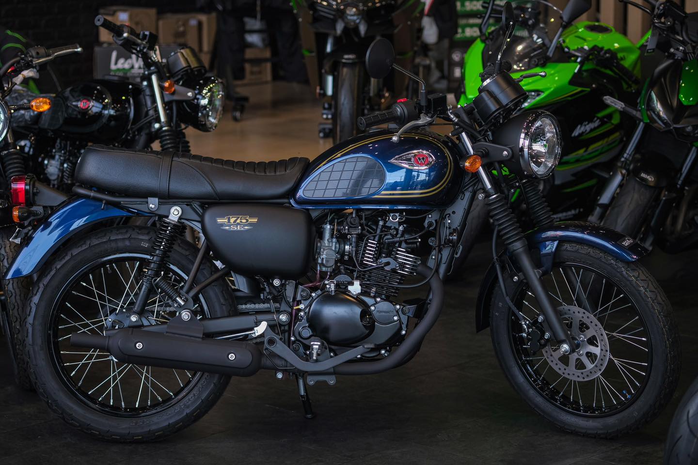 Kawasaki W175 SE 2021: Mẫu xe hot nhất năm có giá bán hơn 69 triệu đồng tại Việt Nam - Bitaco ...